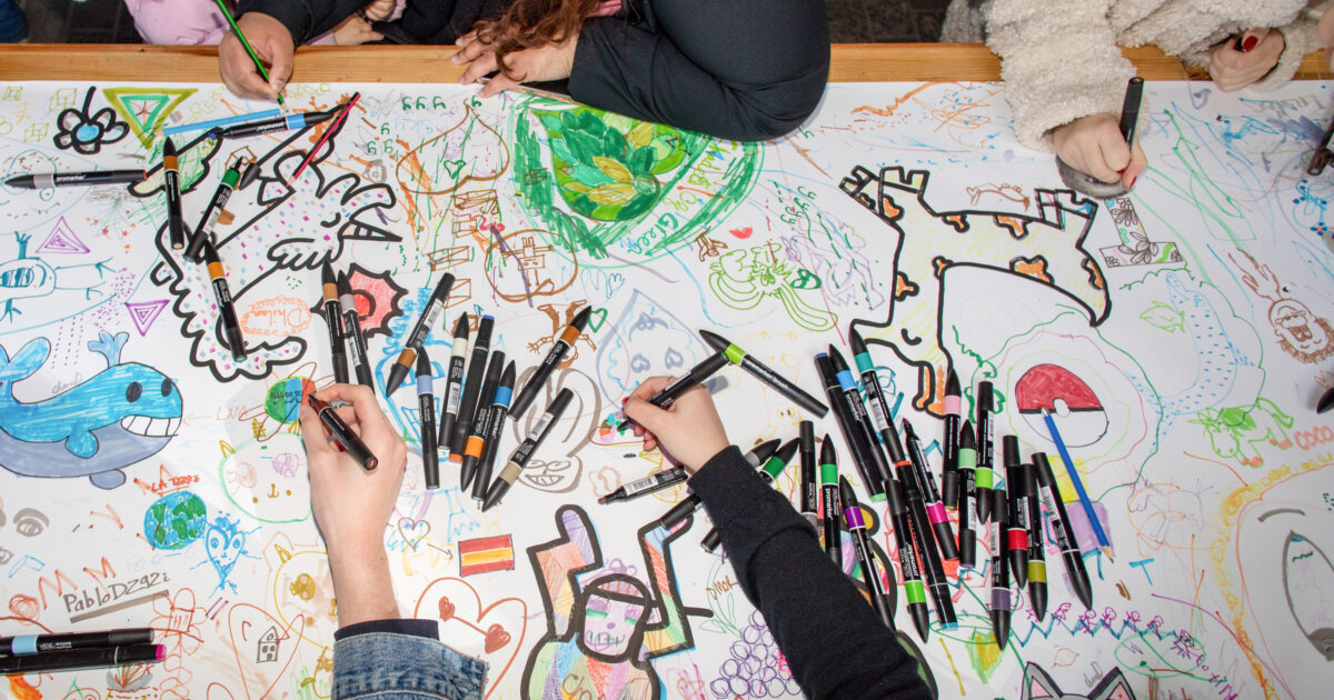 Family friendly snowland colouring experience - The Big Draw